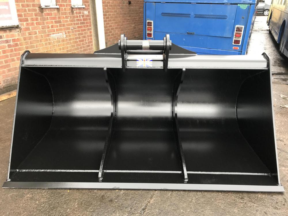 23 Ton Slurry Bucket Kobelco SK230 - The Bucket Manufacturing Company