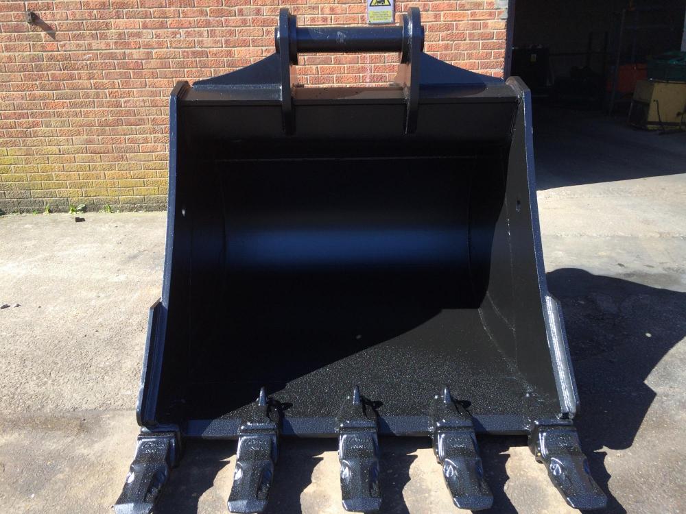 30-38 Ton - 24" - 84" Digging Buckets - The Bucket Manufacturing Company