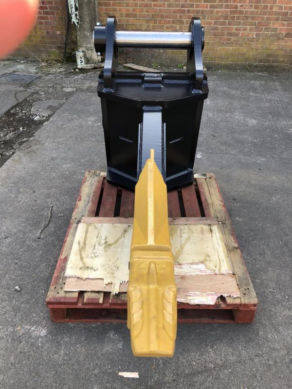 40 Ton Ripper Hook Any Machine / Model - The Bucket Manufacturing Company