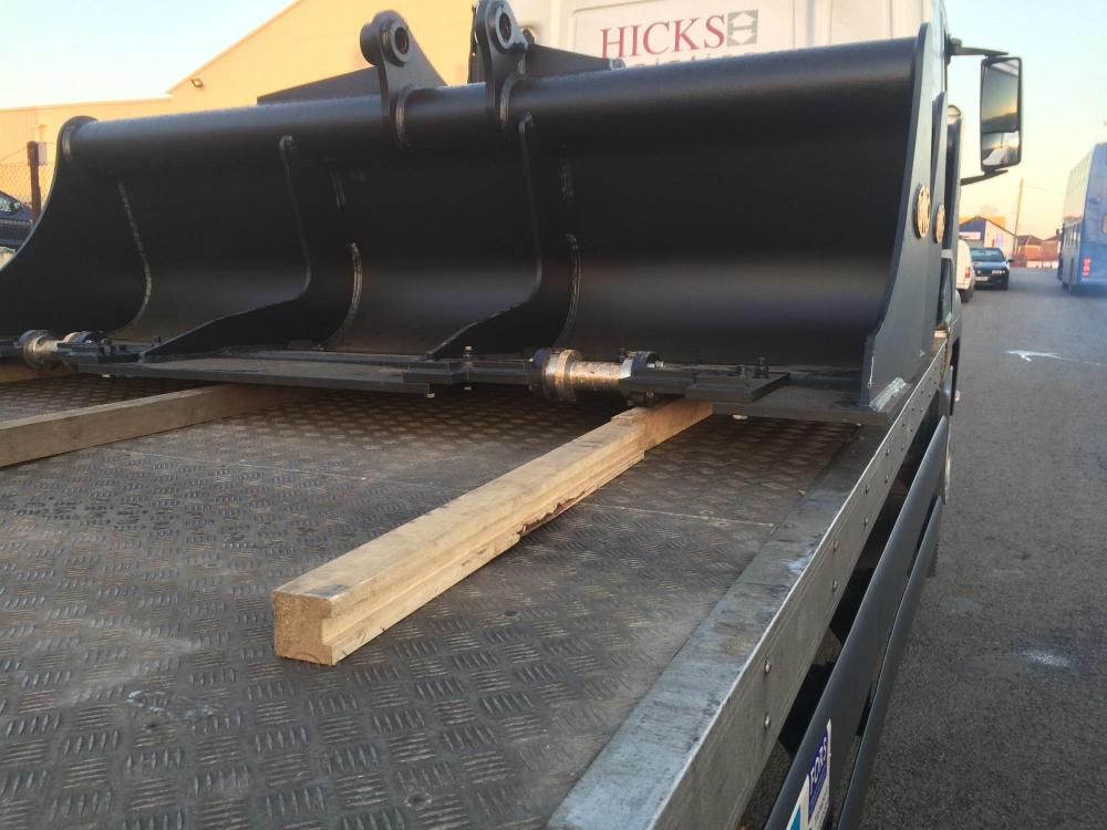 Rail Profile Buckets Any Machine / Model - The Bucket Manufacturing Company