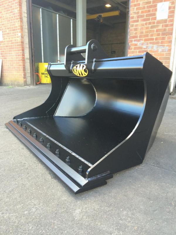 Scandinavian Grader S60 SET UP - The Bucket Manufacturing Company