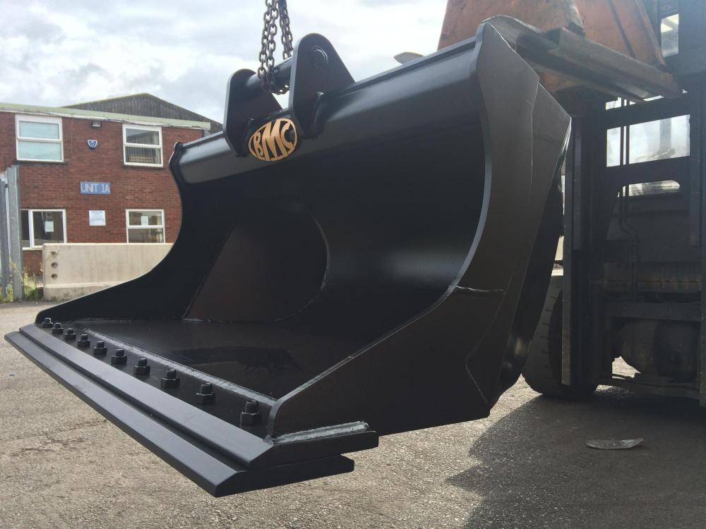 Scandinavian Grader S60 SET UP - The Bucket Manufacturing Company